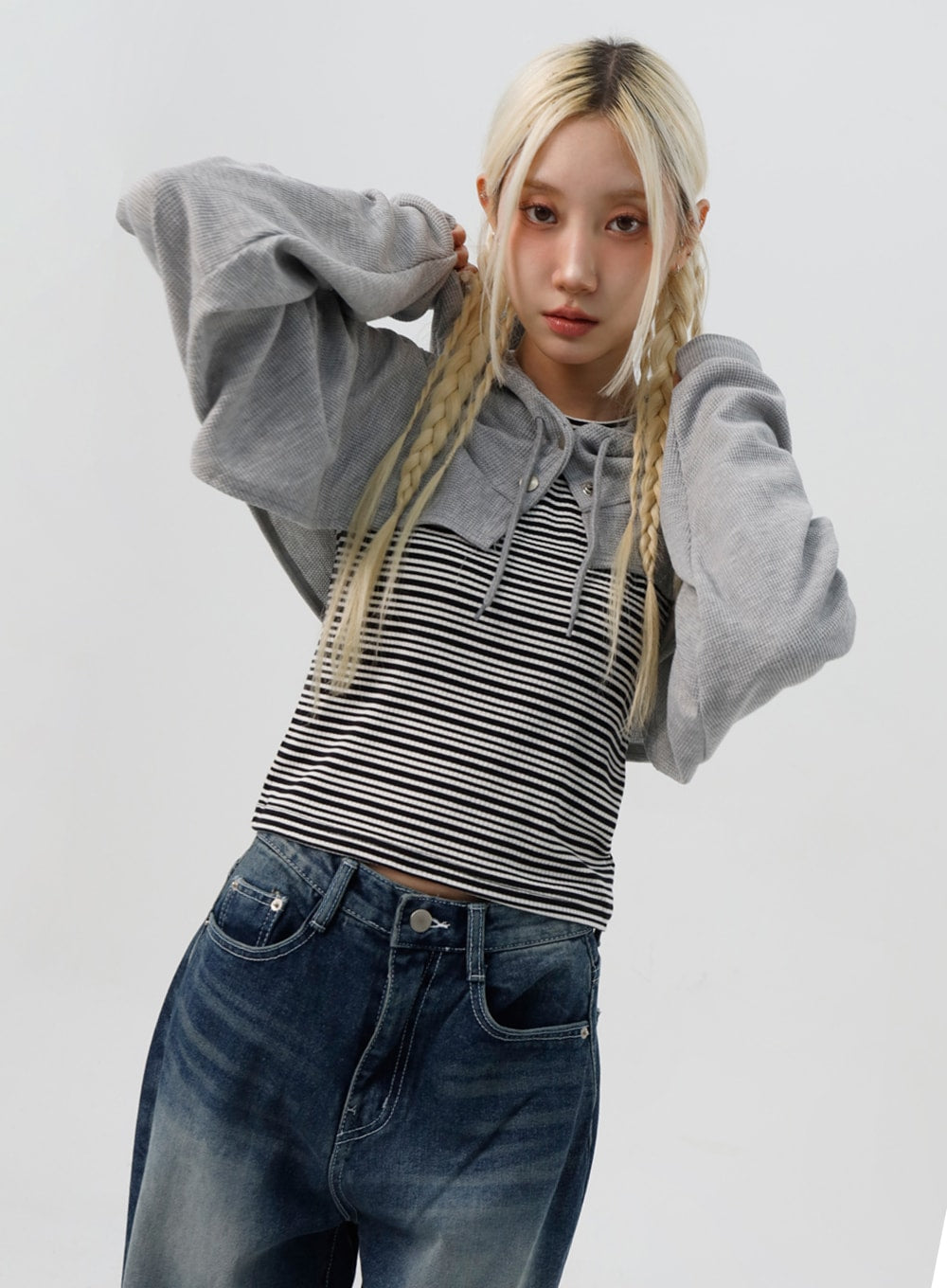 Bolero Style Cropped Hoodie IS311 - Korean Women's Fashion | LEWKIN