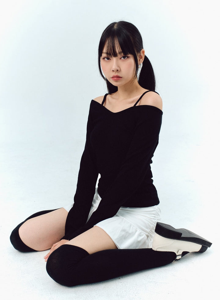 Off-Shoulder Long Sleeve Top IG304 - Acubi style | LEWKIN