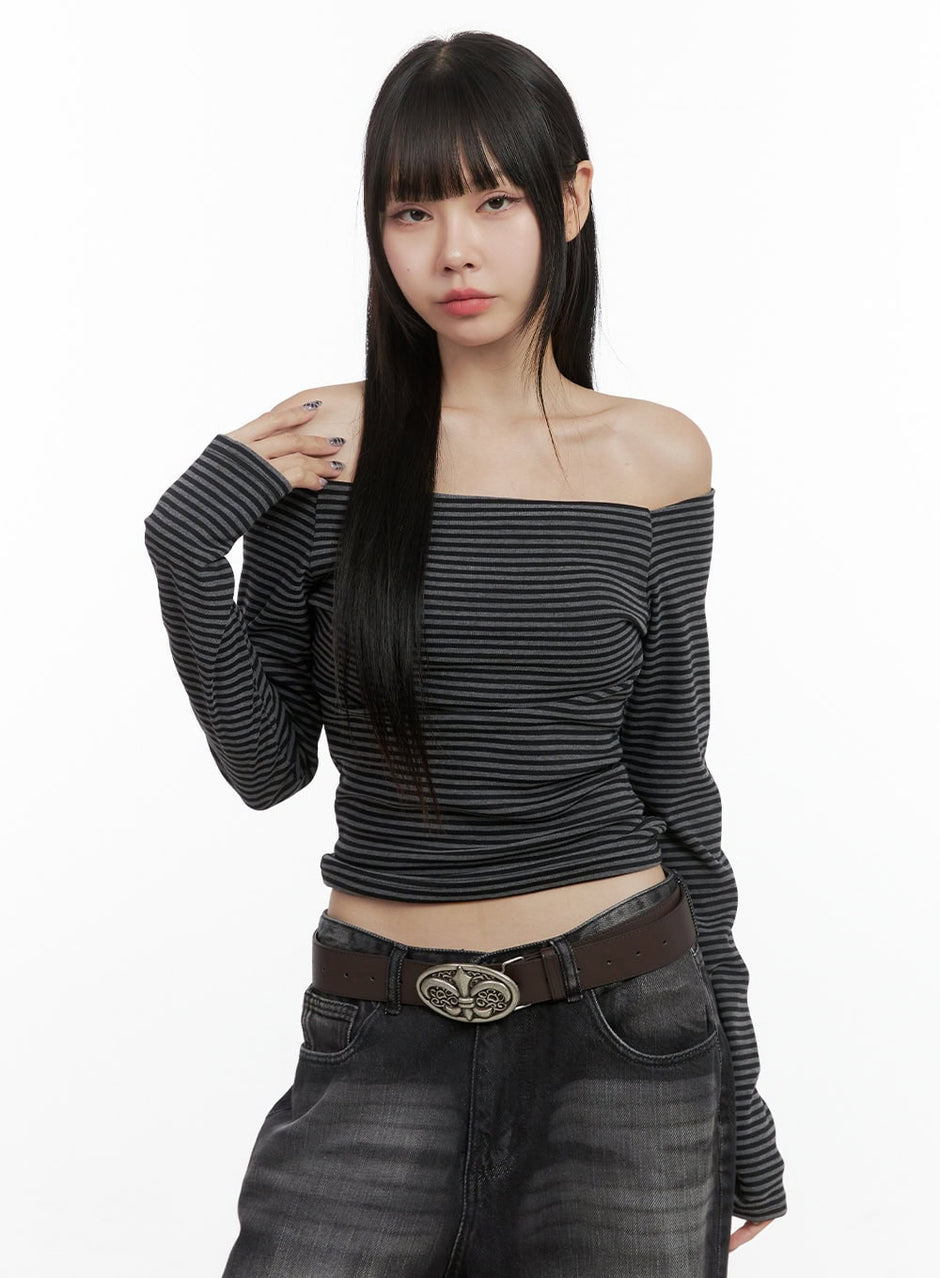 Striped Off-Shoulder Long Sleeve Top OO401 - Acubi style | LEWKIN