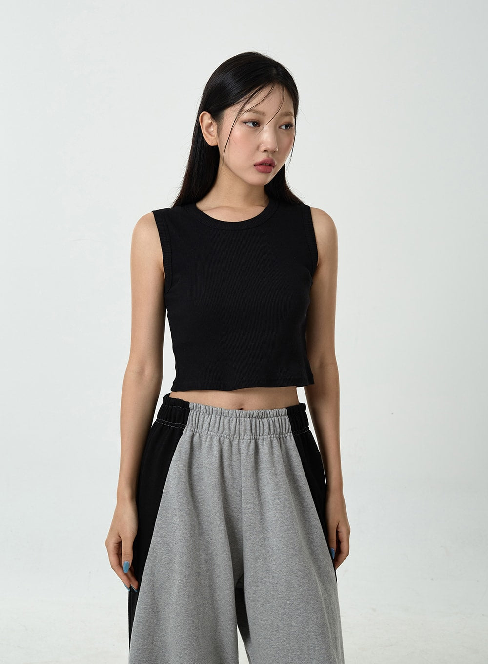 Basic Ribbed Cropped Tank Top CU13 - Korean Women's Fashion | LEWKIN