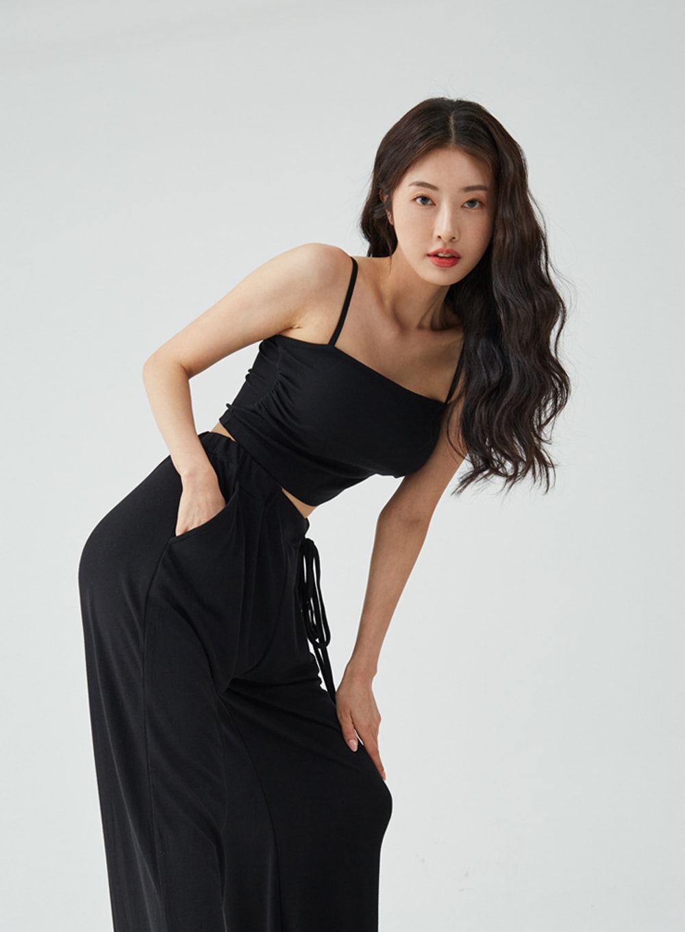 Sleeveless Crop Top IU26 - Lewkin